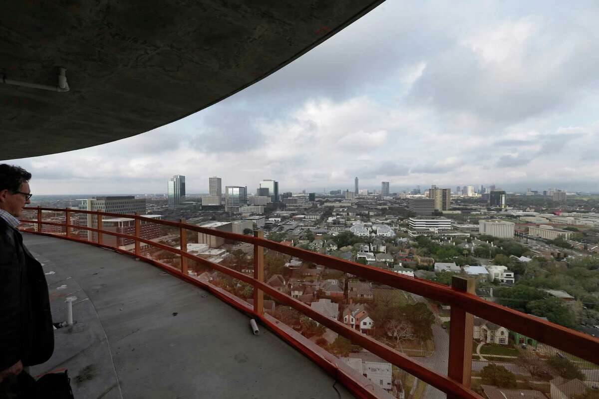 Well-rounded tower taking shape in Upper Kirby