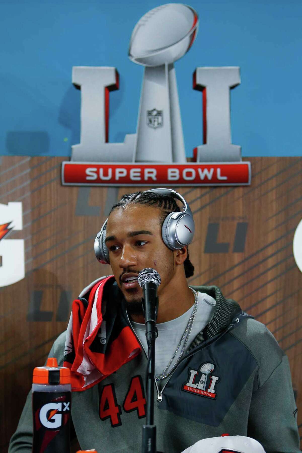 Falcons linebacker Vic Beasley Jr. becomes a leader