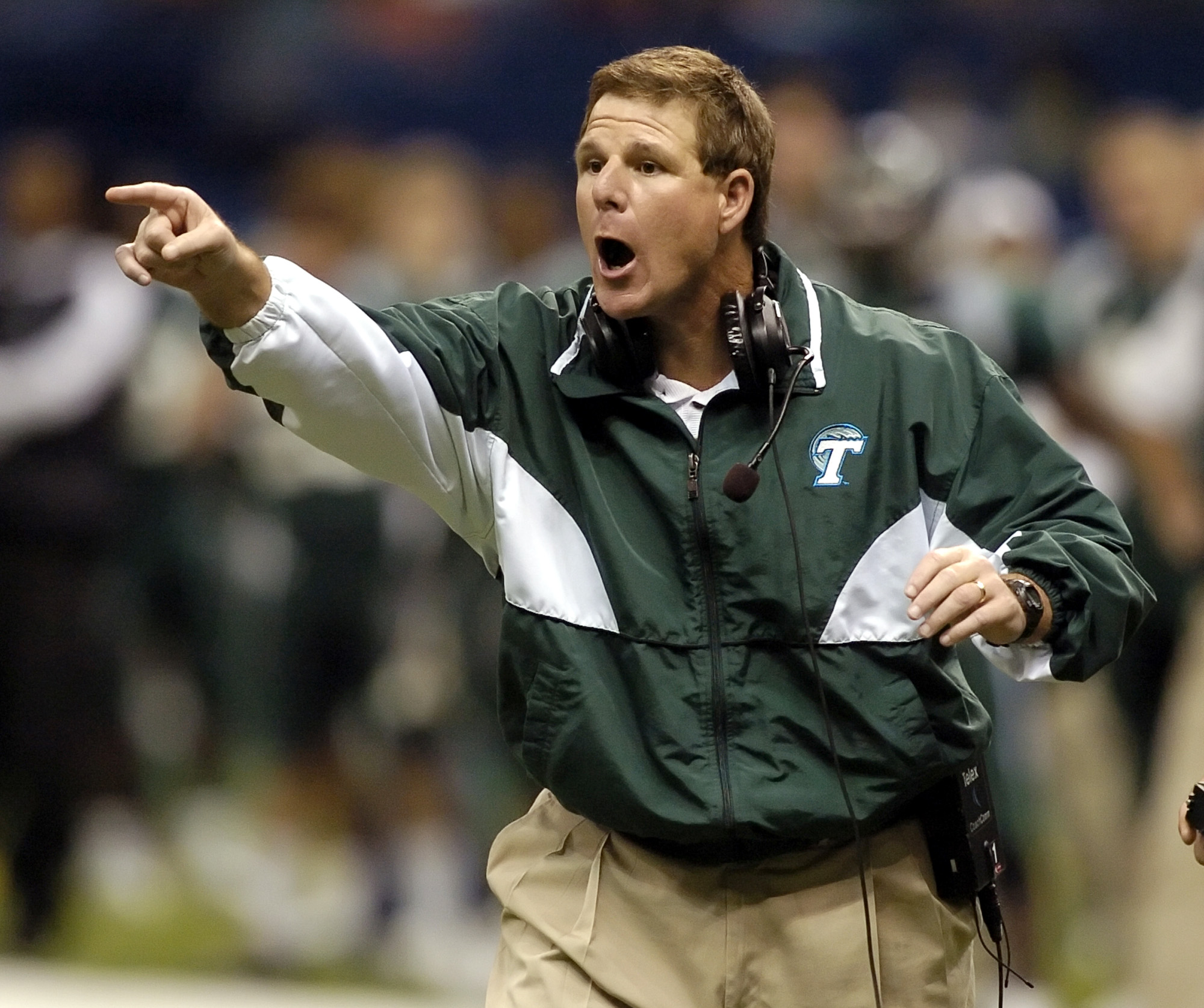 UH hires Chris Scelfo as offensive line coach