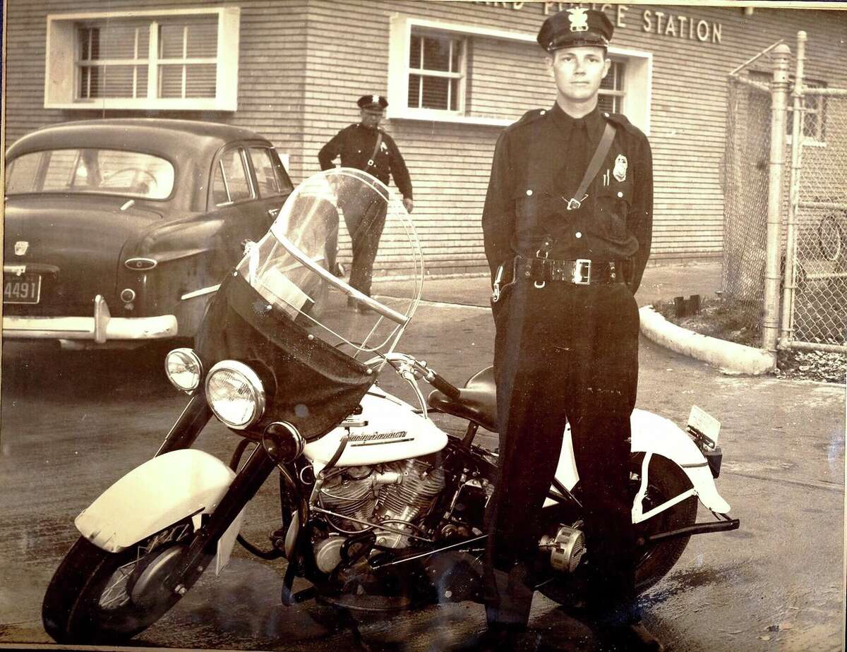 Throwback photos: Pasadena police pose with mysterious gorillas in the ...