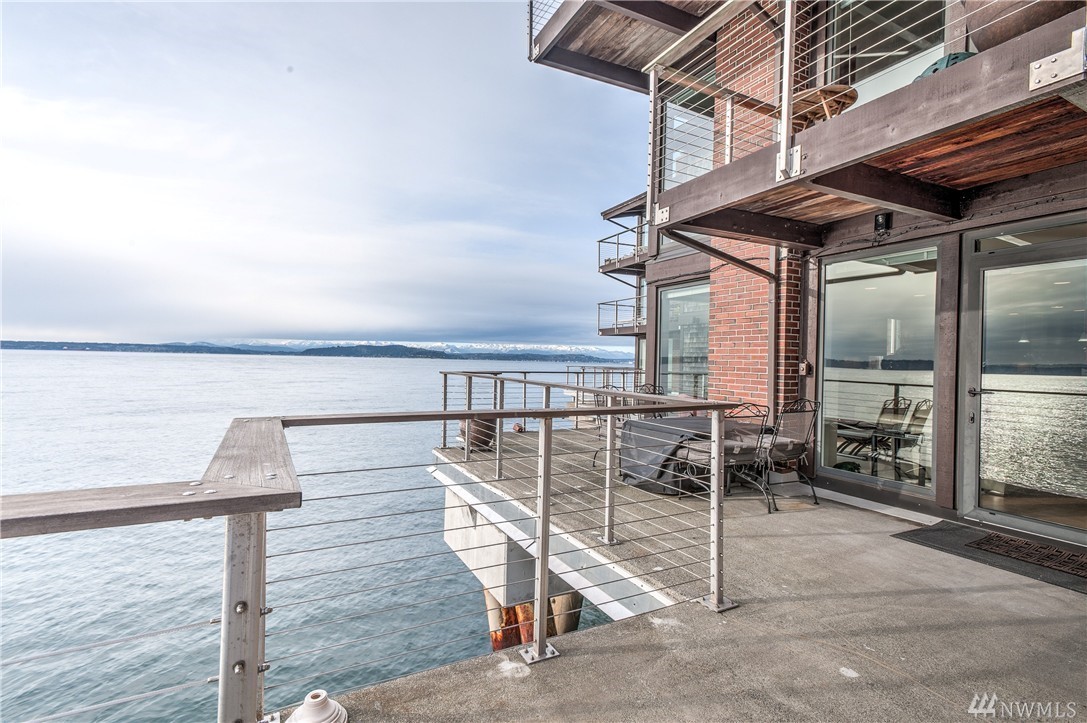 Gorgeous waterfront condos listed in Seattle