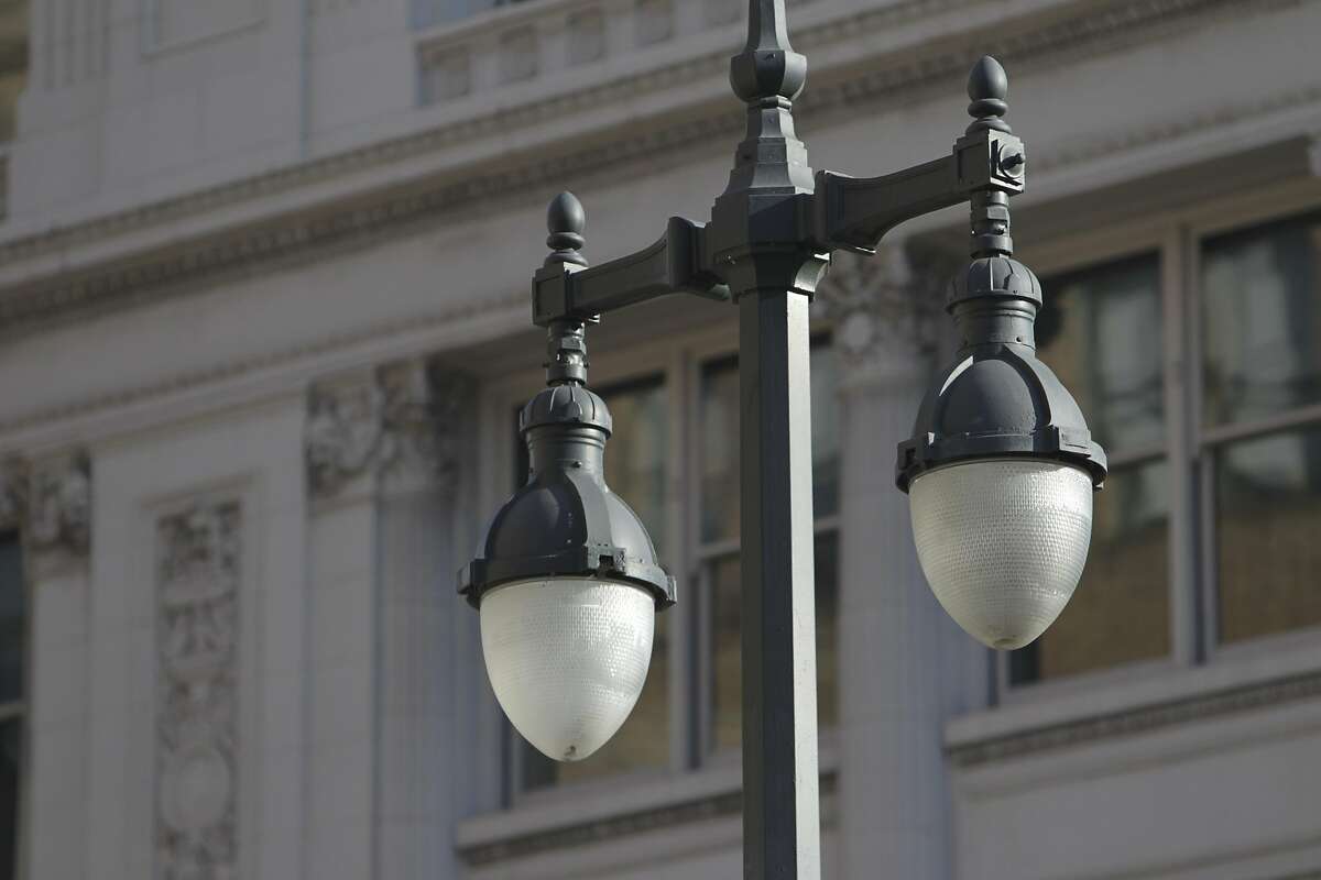 100 new streetlights planned to brighten dark Tenderloin