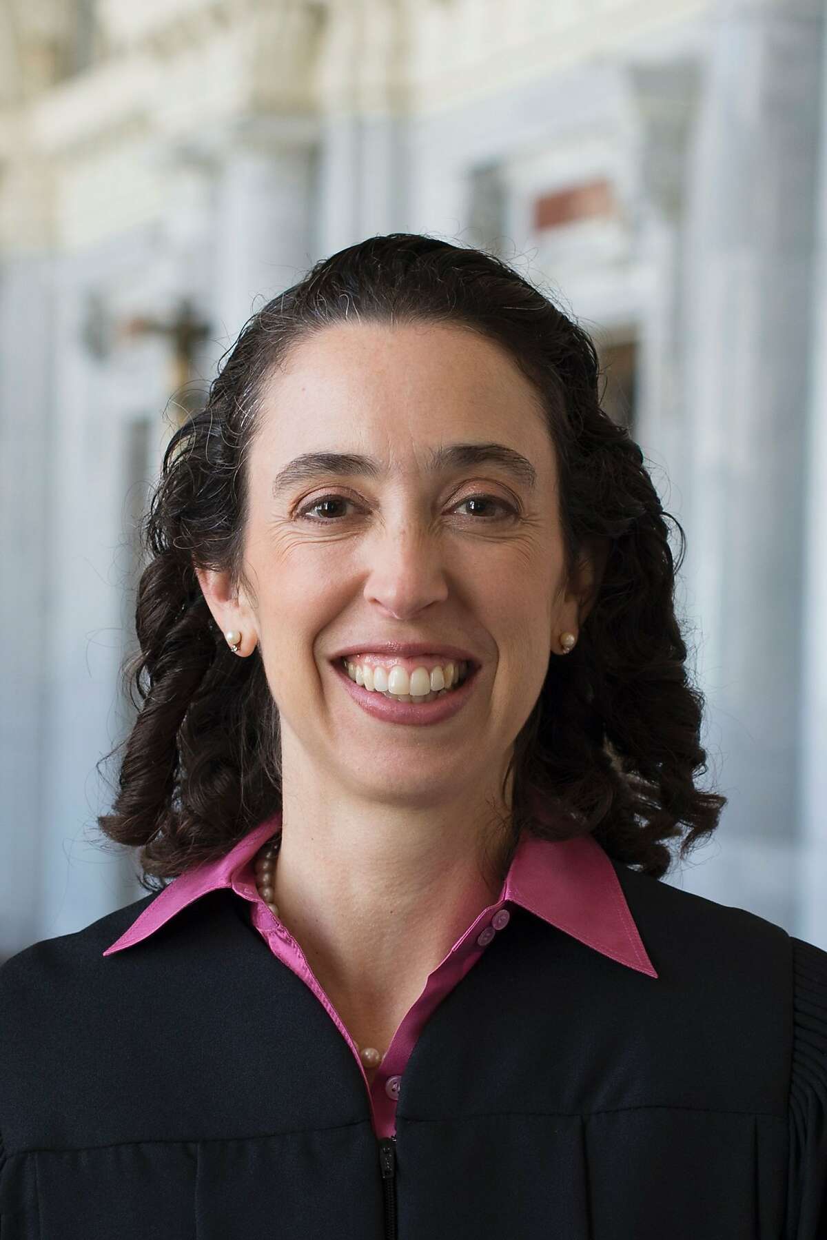 Court hints at keeping Trump order on hold