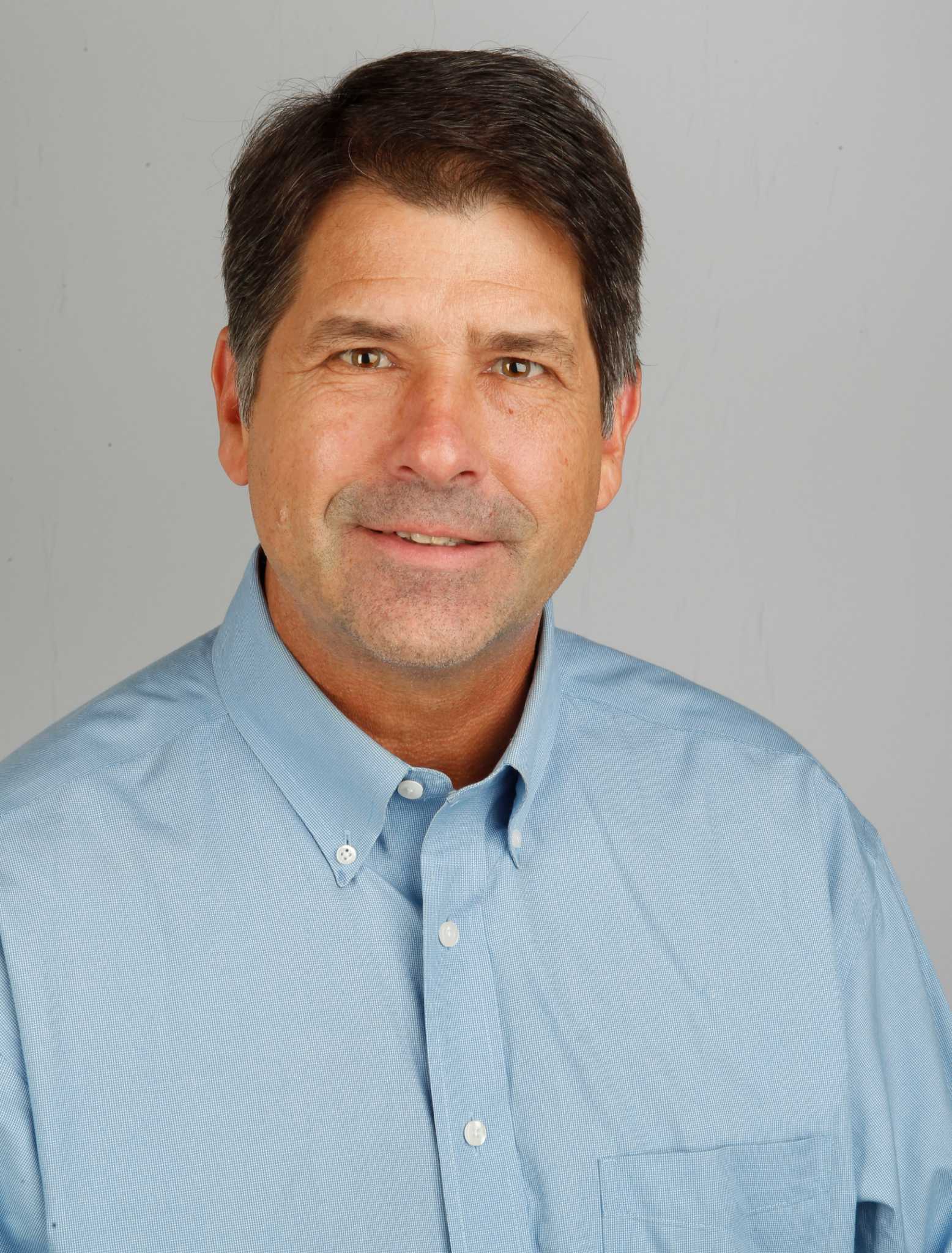 Veteran Houston Chronicle reporter Dale Lezon dies at 62