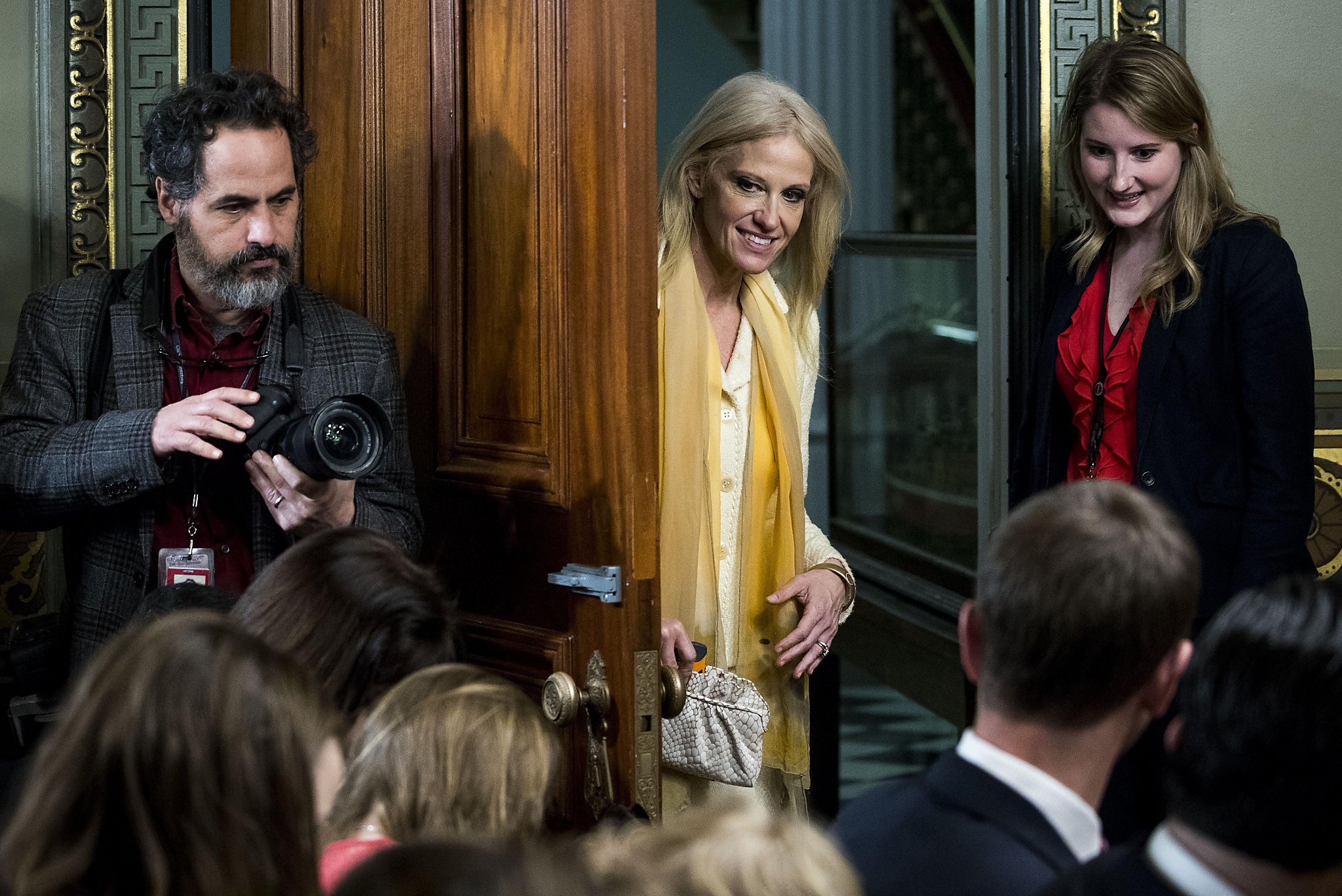 Conway may have broken ethics rule, experts say