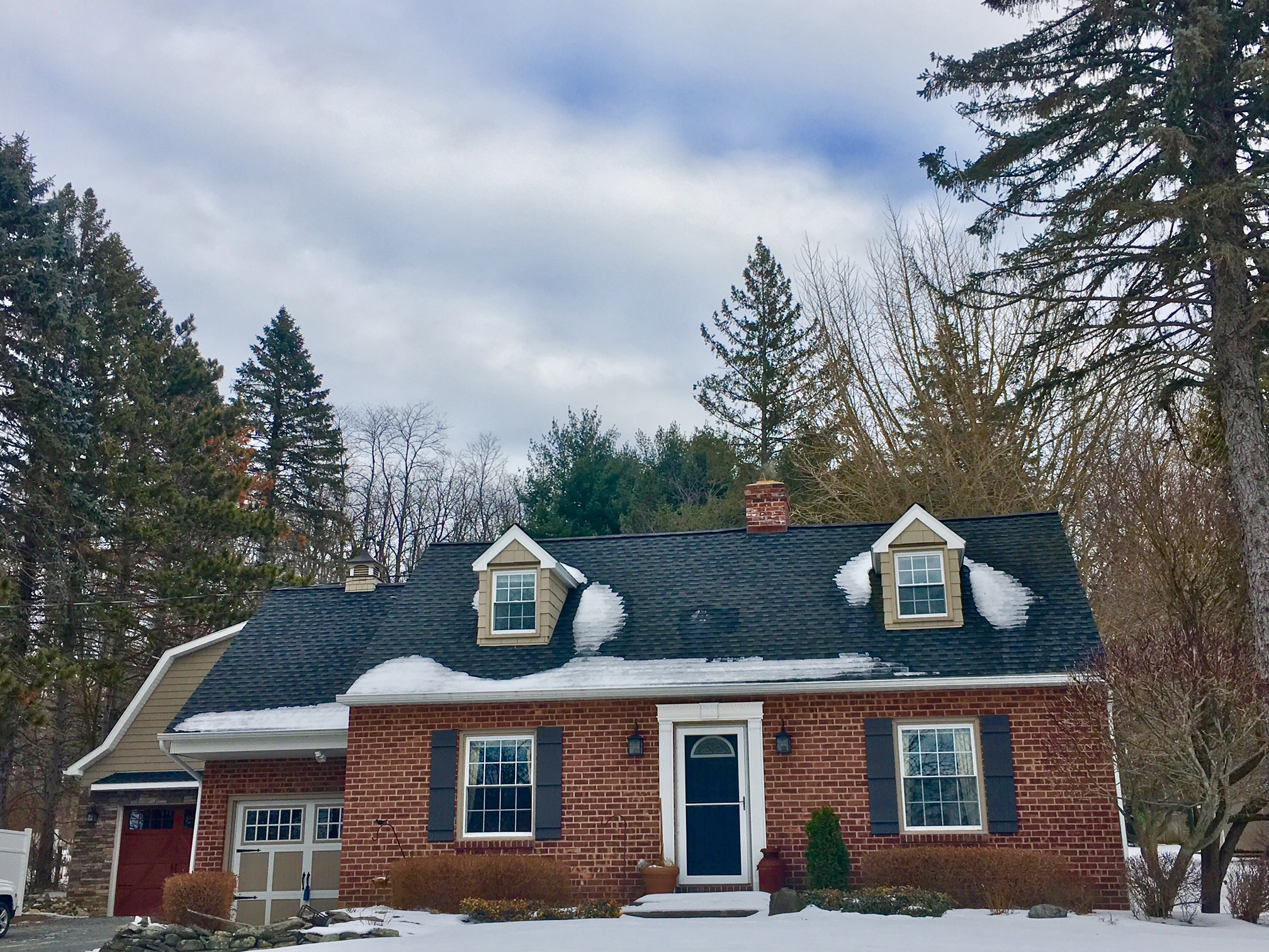 House of the Week: Cape in Castleton-on-Hudson
