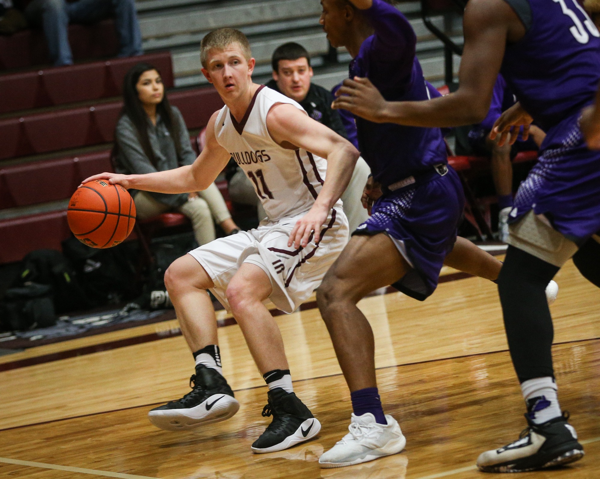 BOYS HOOPS: Magnolia, Willis fighting for playoff berths