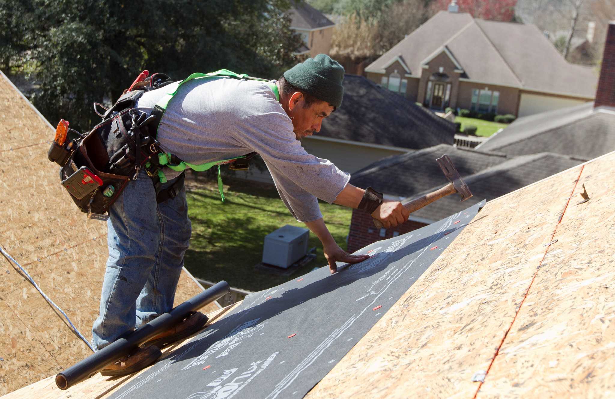 Conroe residents get new roofs following scam