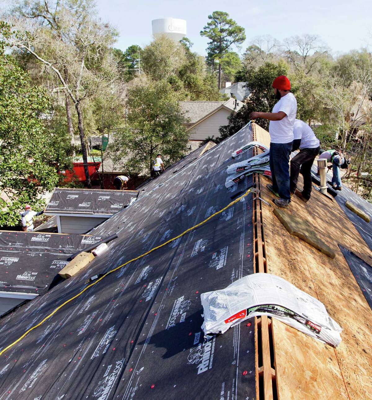 Conroe residents get new roofs following scam