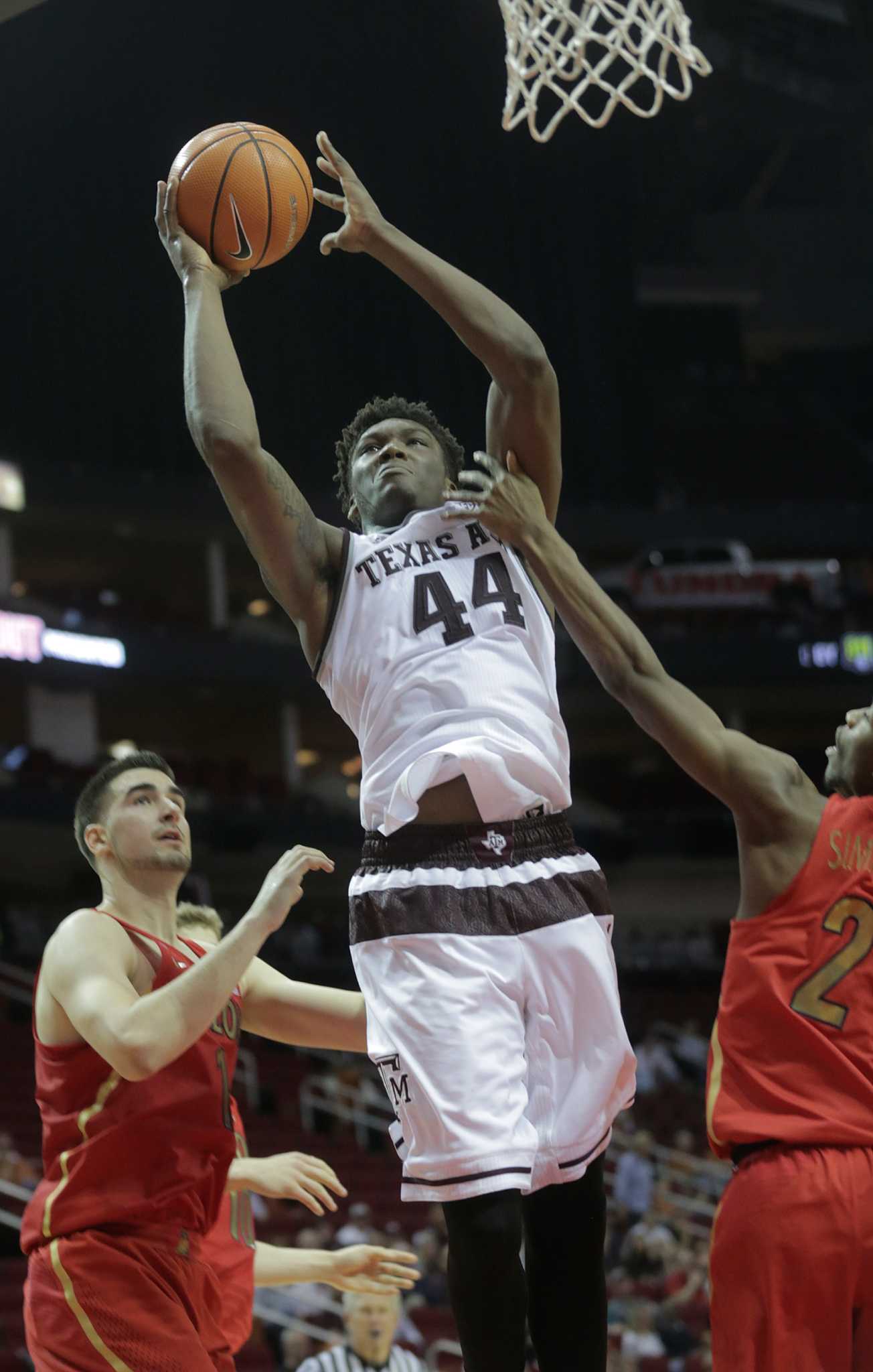 A&M freshman Robert Williams emerges as a rising star