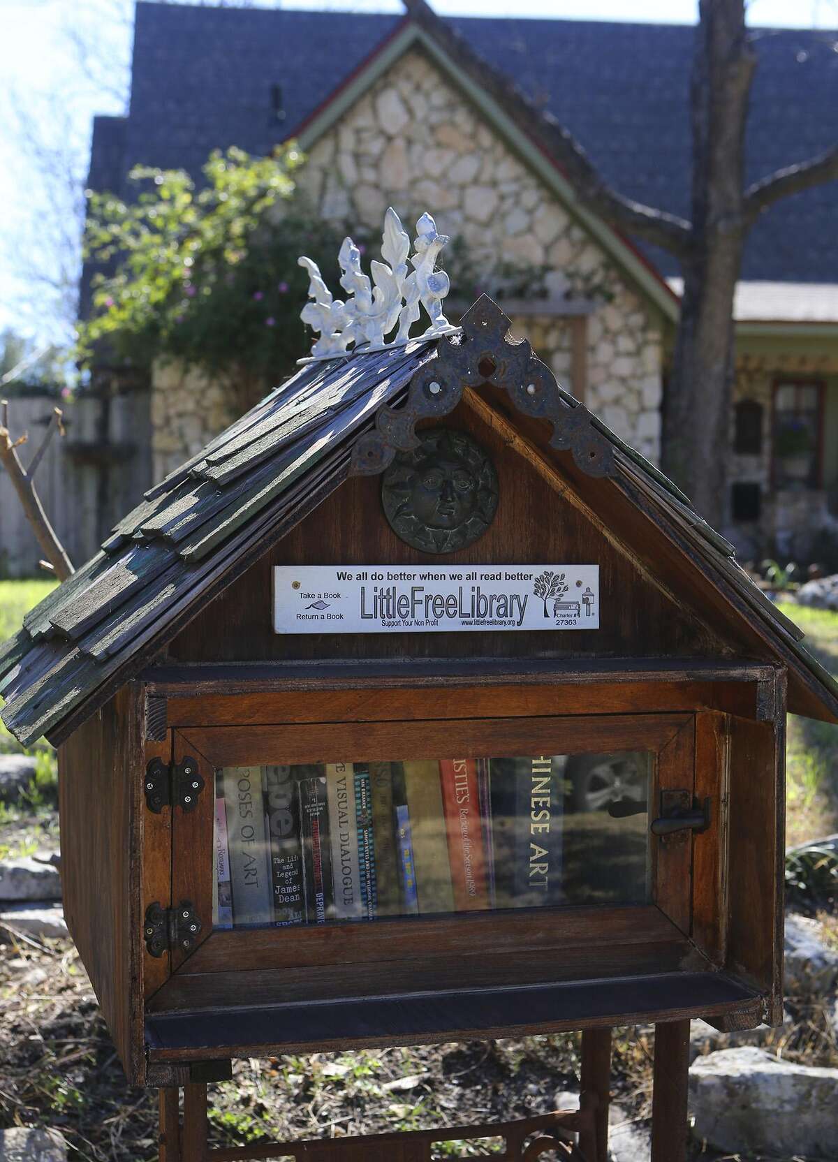 Annual studio-home tour features Woodlawn-area English cottage