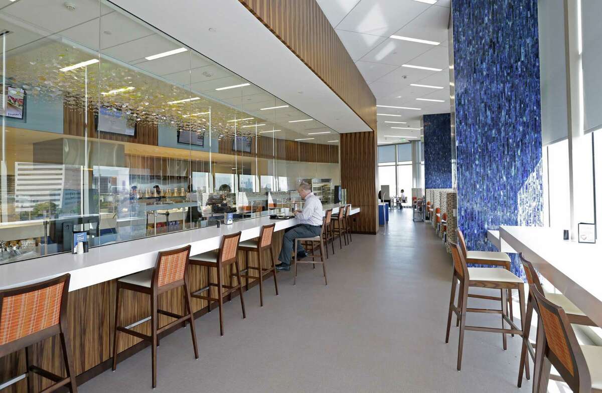 Amegy Bank opens eye-catching tower