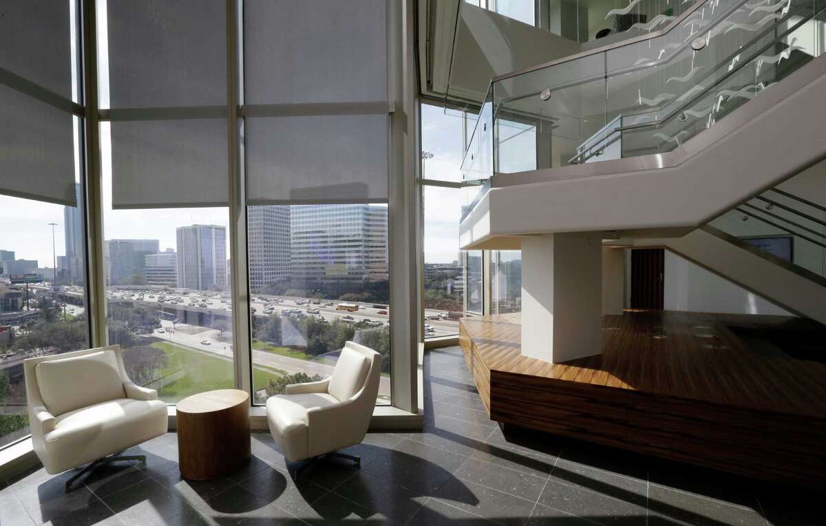 Amegy Bank opens eye-catching tower