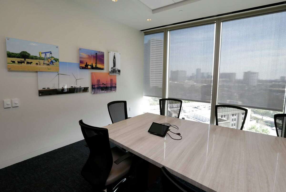 Amegy Bank opens eye-catching tower