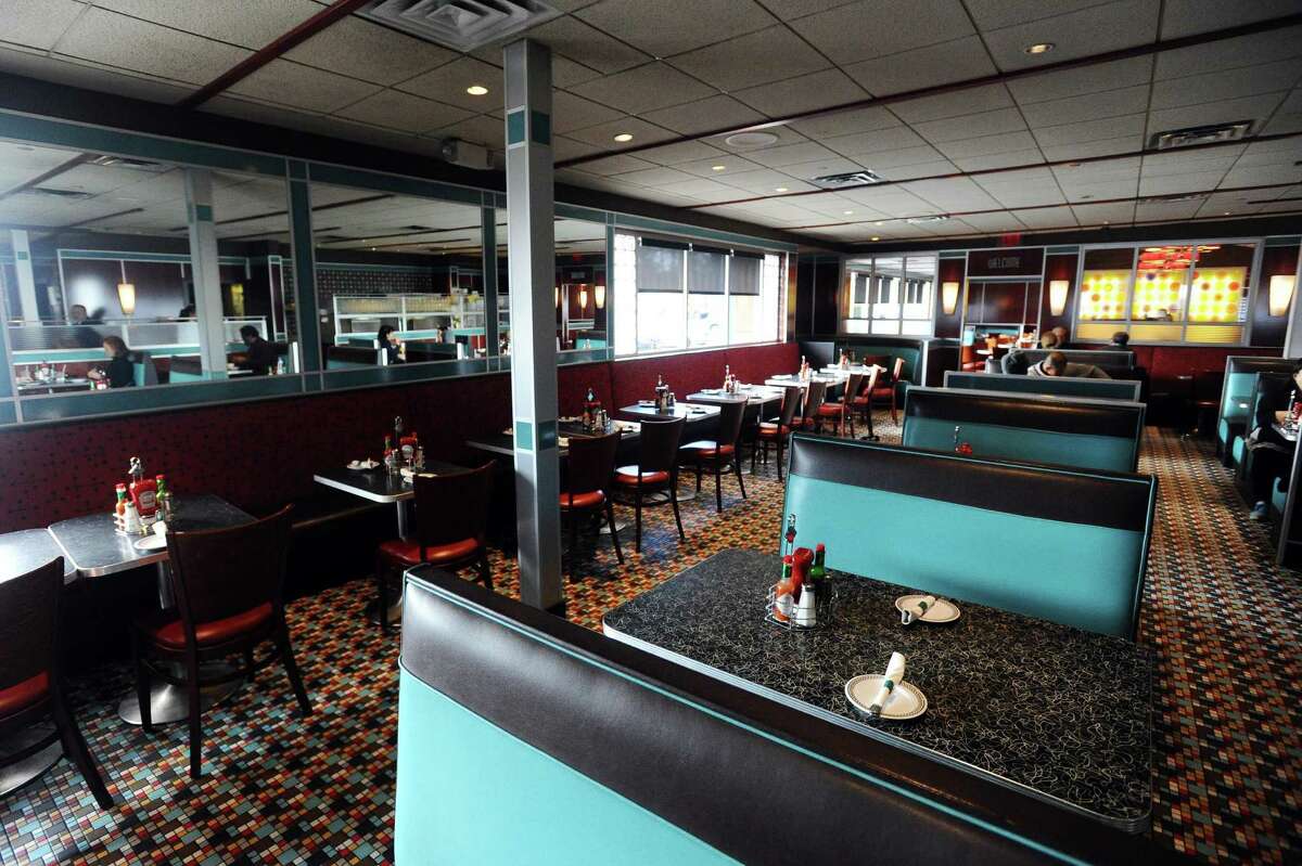 Once City Limits, popular restaurant takes orders now as Stamford Diner