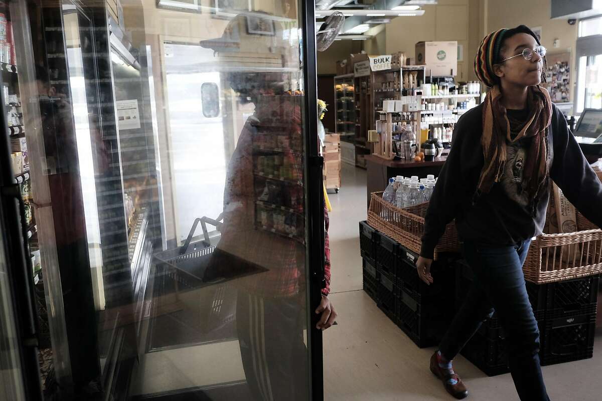 Mandela Foods Co-operative set to expand into larger West Oakland space