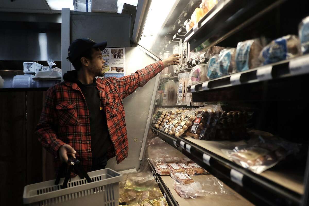 Mandela Foods Co-operative set to expand into larger West Oakland space