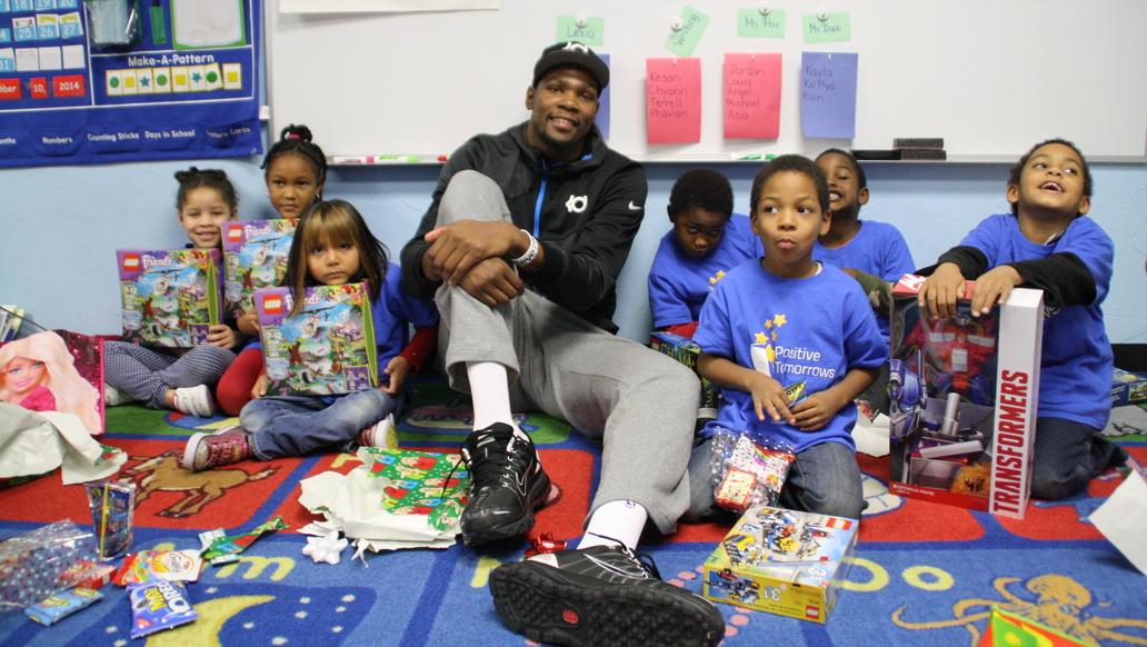 Kevin Durant still a hero to some in Oklahoma City
