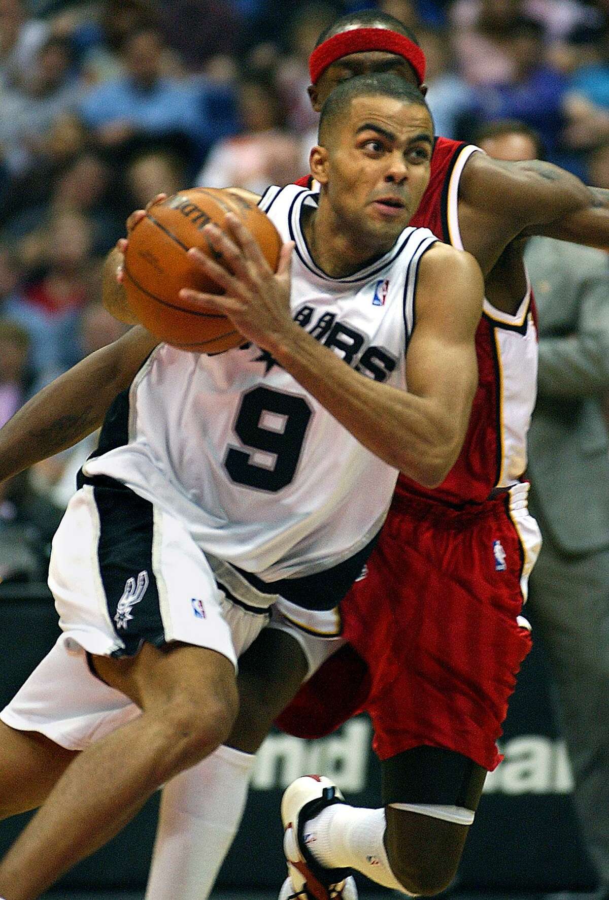 Parker-Popovich relationship resembles what Spurs coach had with Duncan