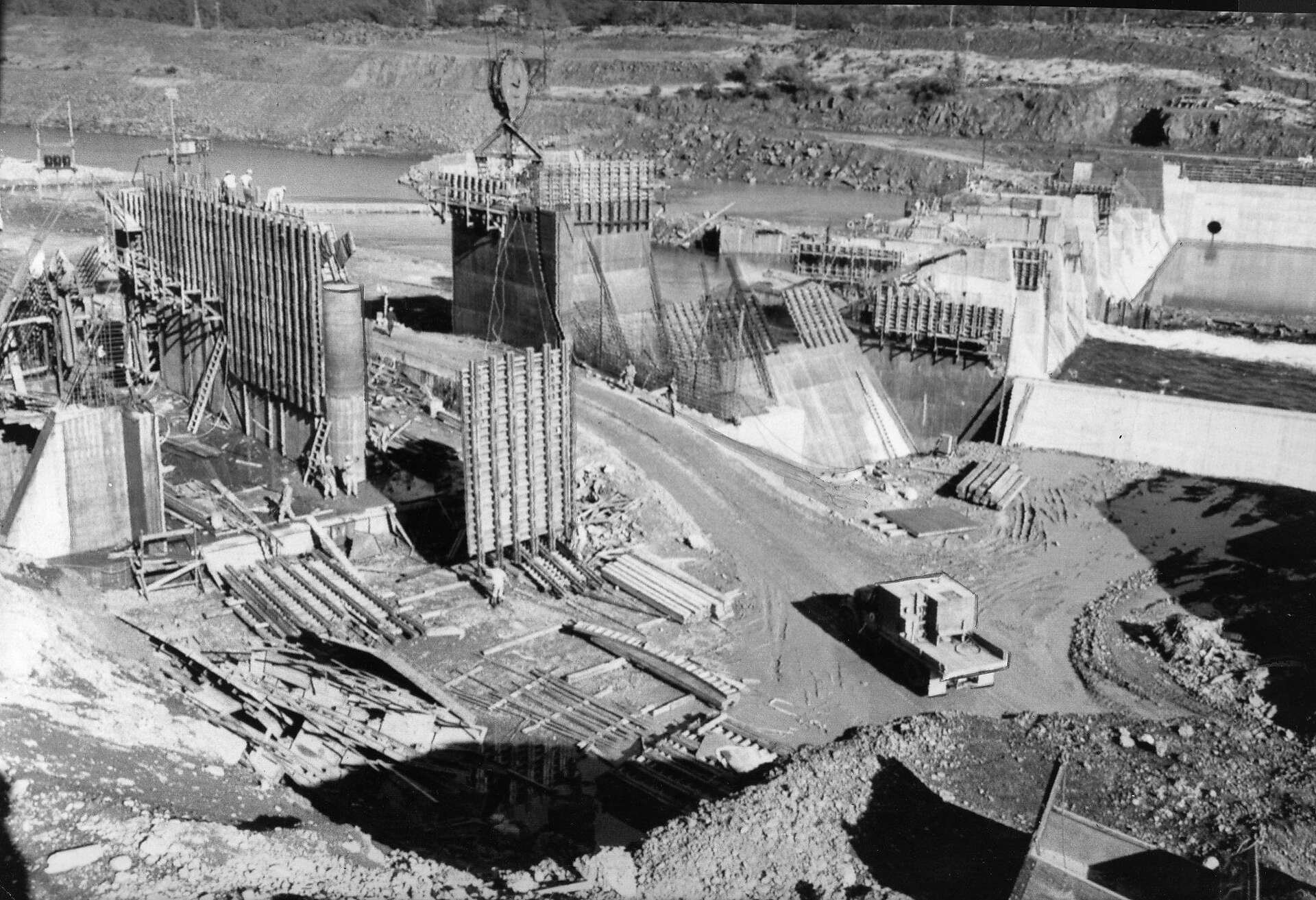 Oroville Dam: A look back at massive structure’s construction