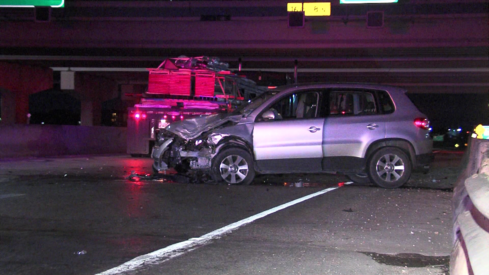 Police: Man helping at early morning crash breaks arm, ribs when ...