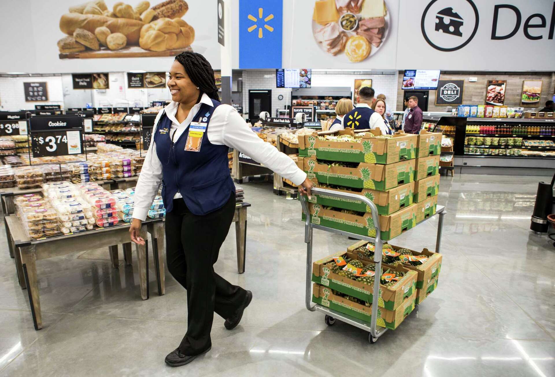 Wal-Mart opens new Tomball store