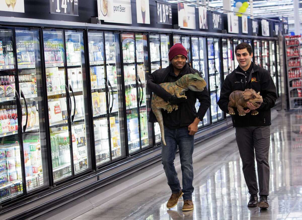 Wal-Mart opens new Tomball store