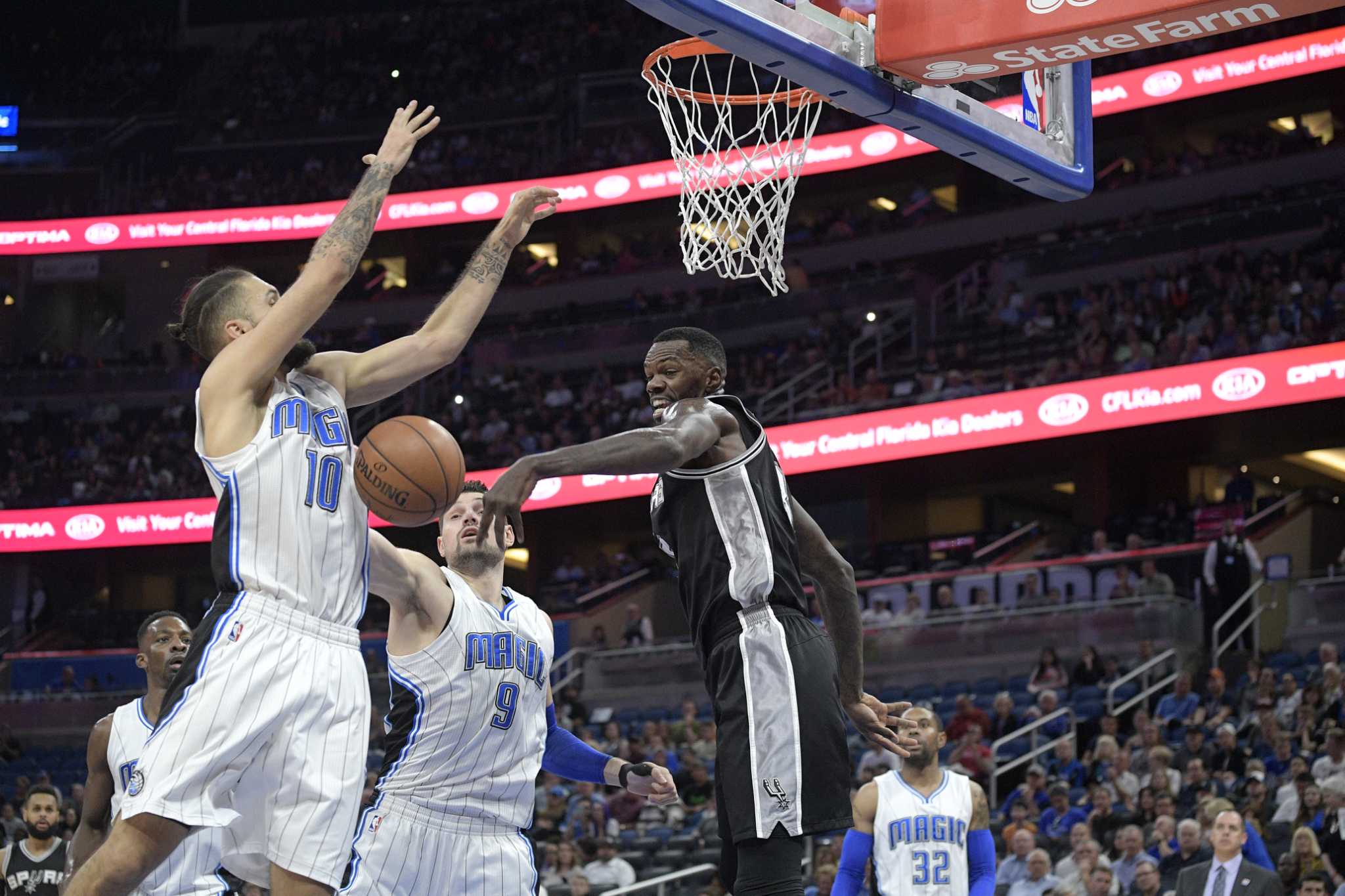 Spurs charge into All-Star break with easy victory over sloppy Magic