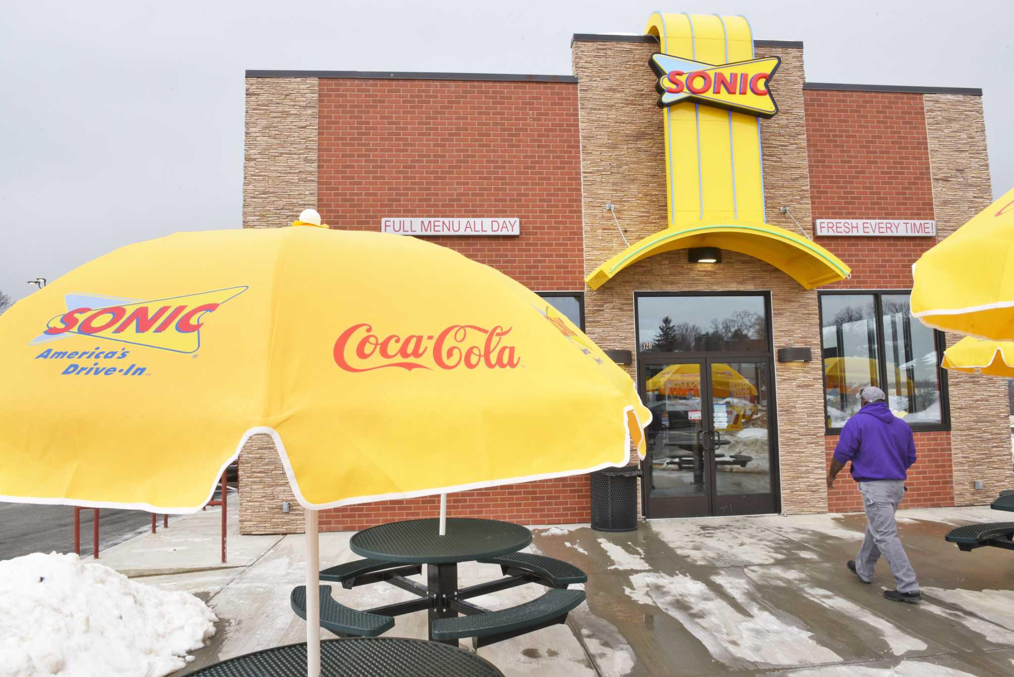 Sonic reopening in Troy