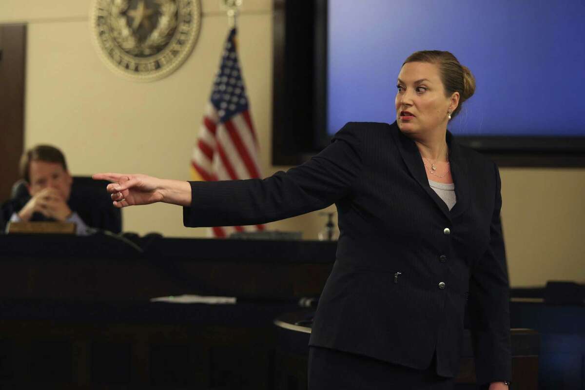 Accused San Antonio man is his own lawyer — but doesn’t challenge ...