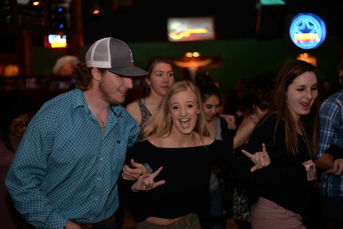 Photos: S.A.'s country crowd ropes in a wild ladies’ night at Wild West