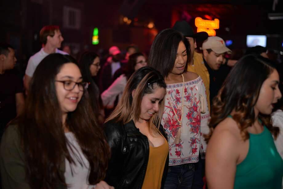 Photos: S.A.'s country crowd ropes in a wild ladies’ night at Wild West ...