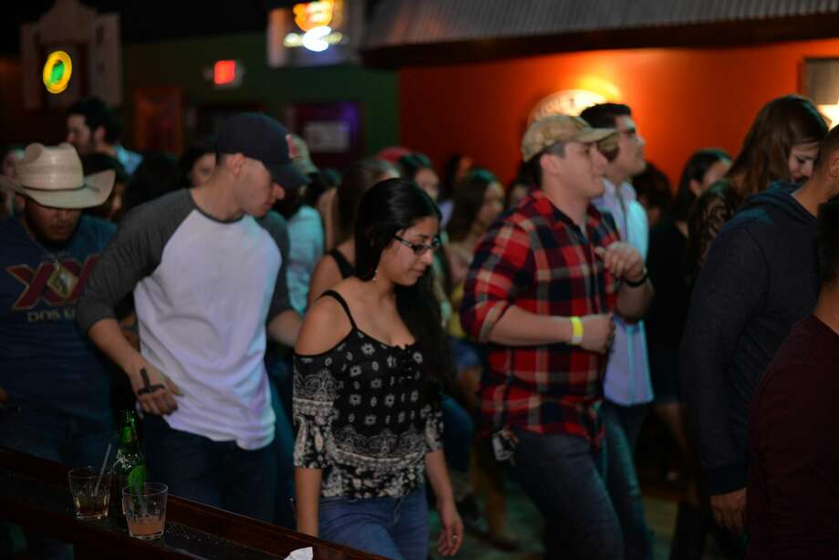 Photos: S.A.'s country crowd ropes in a wild ladies’ night at Wild West ...