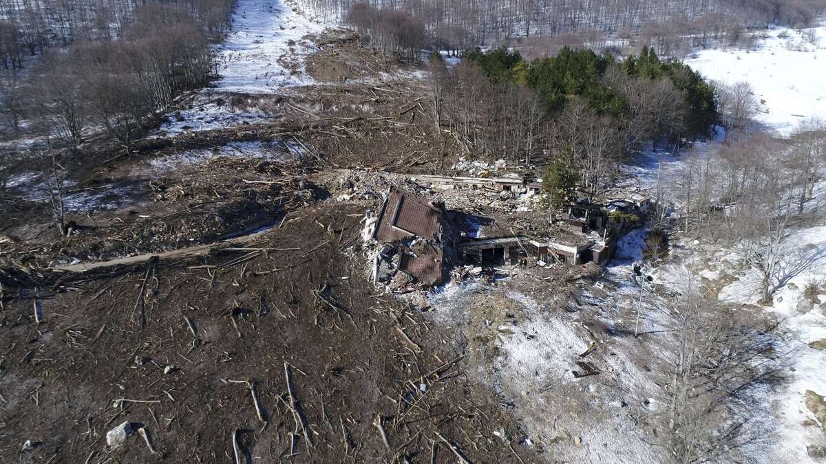 New photos reveal aftermath of Italy avalanche that killed dozens