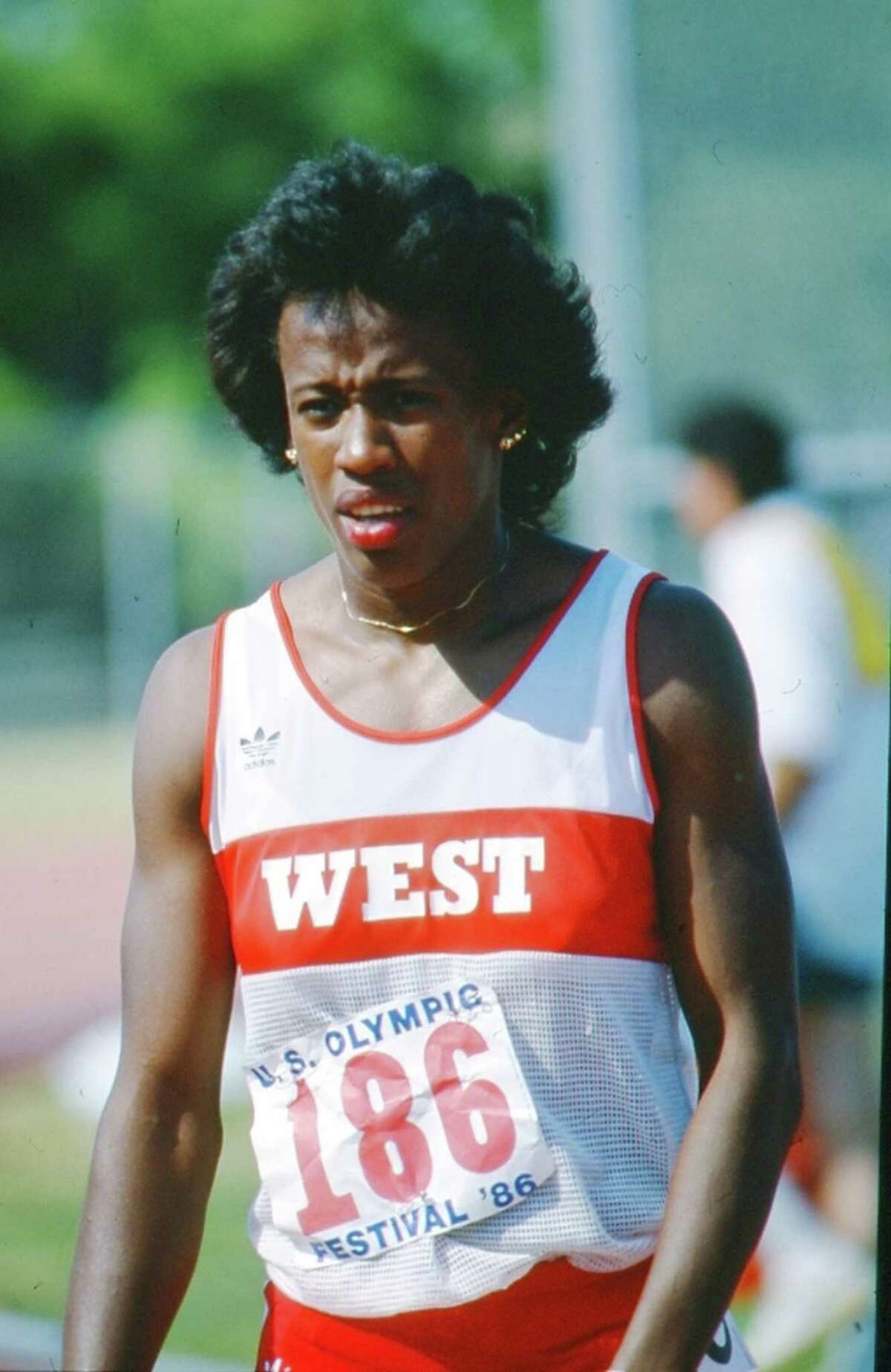 Joyner destroys world record