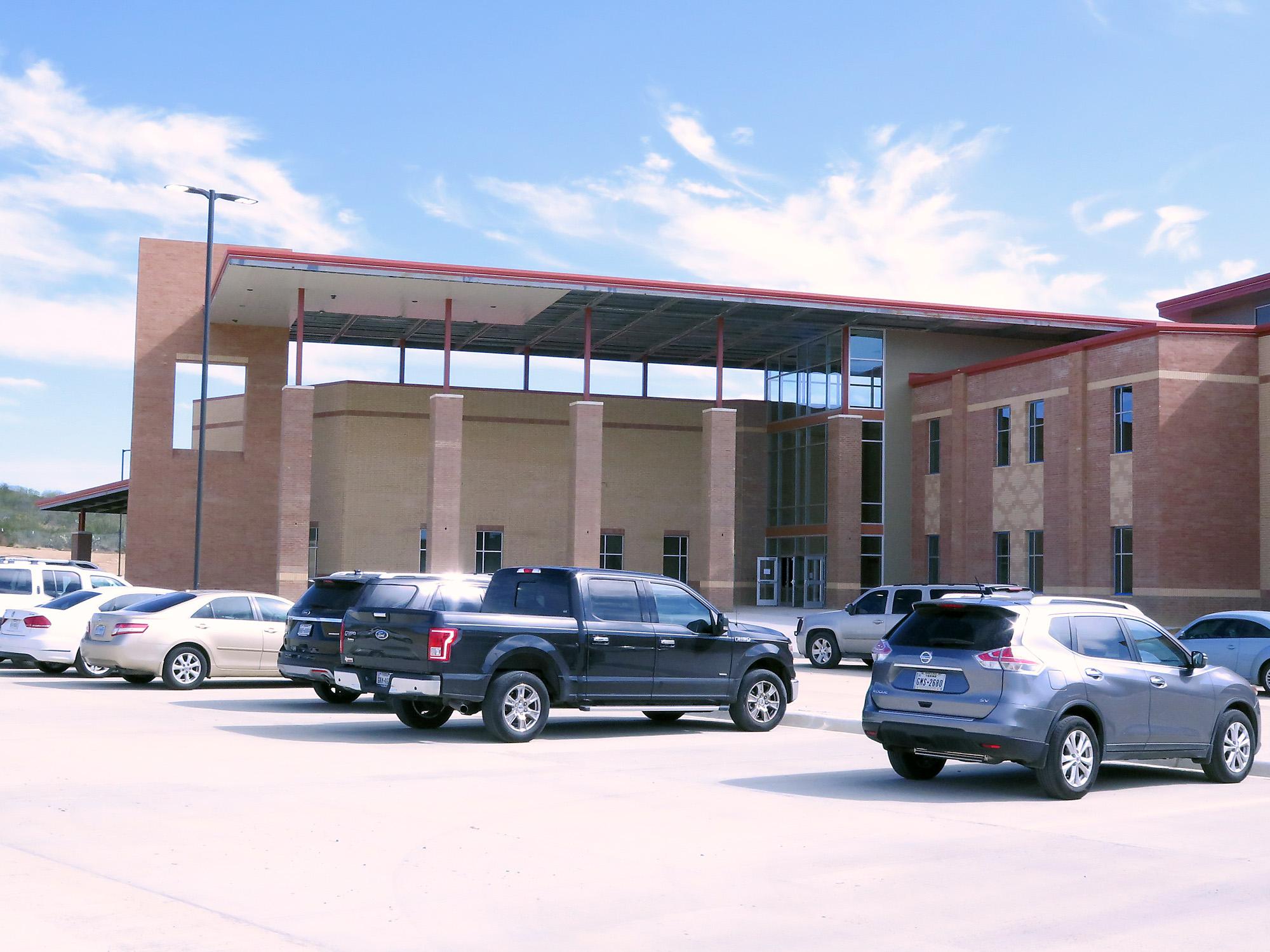 UISD officials tour new 9th grade campuses