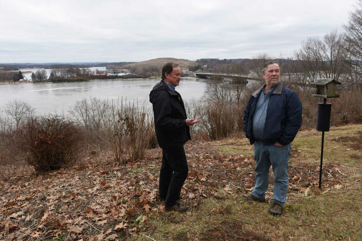Opposition mounts to Colonie's planned landfill expansion