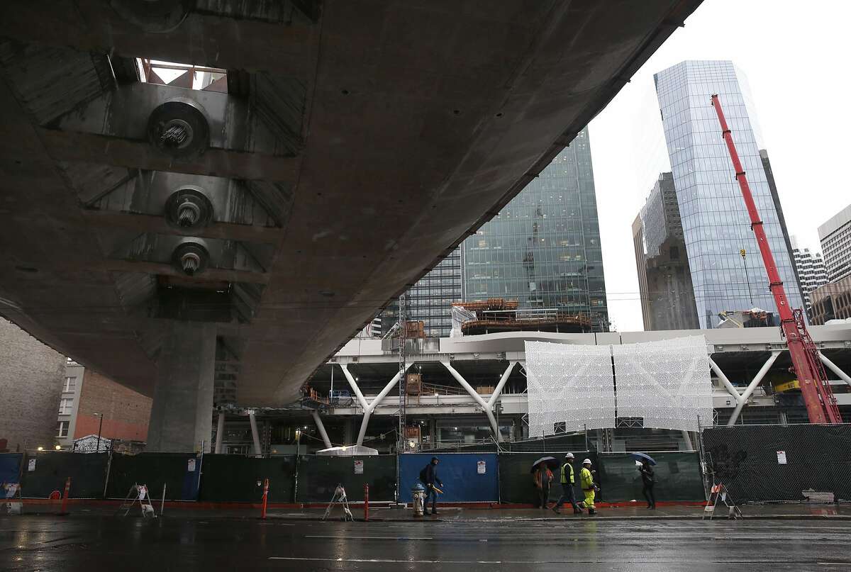 Costly Transbay Transit Center in busload of trouble