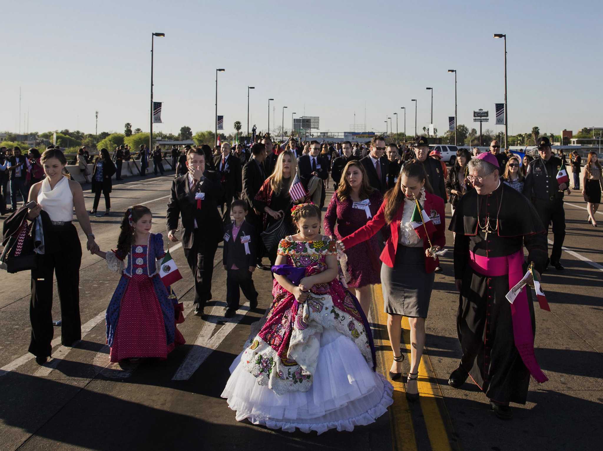 Laredo continues to celebrate binational unity even as Trump-fueled ...