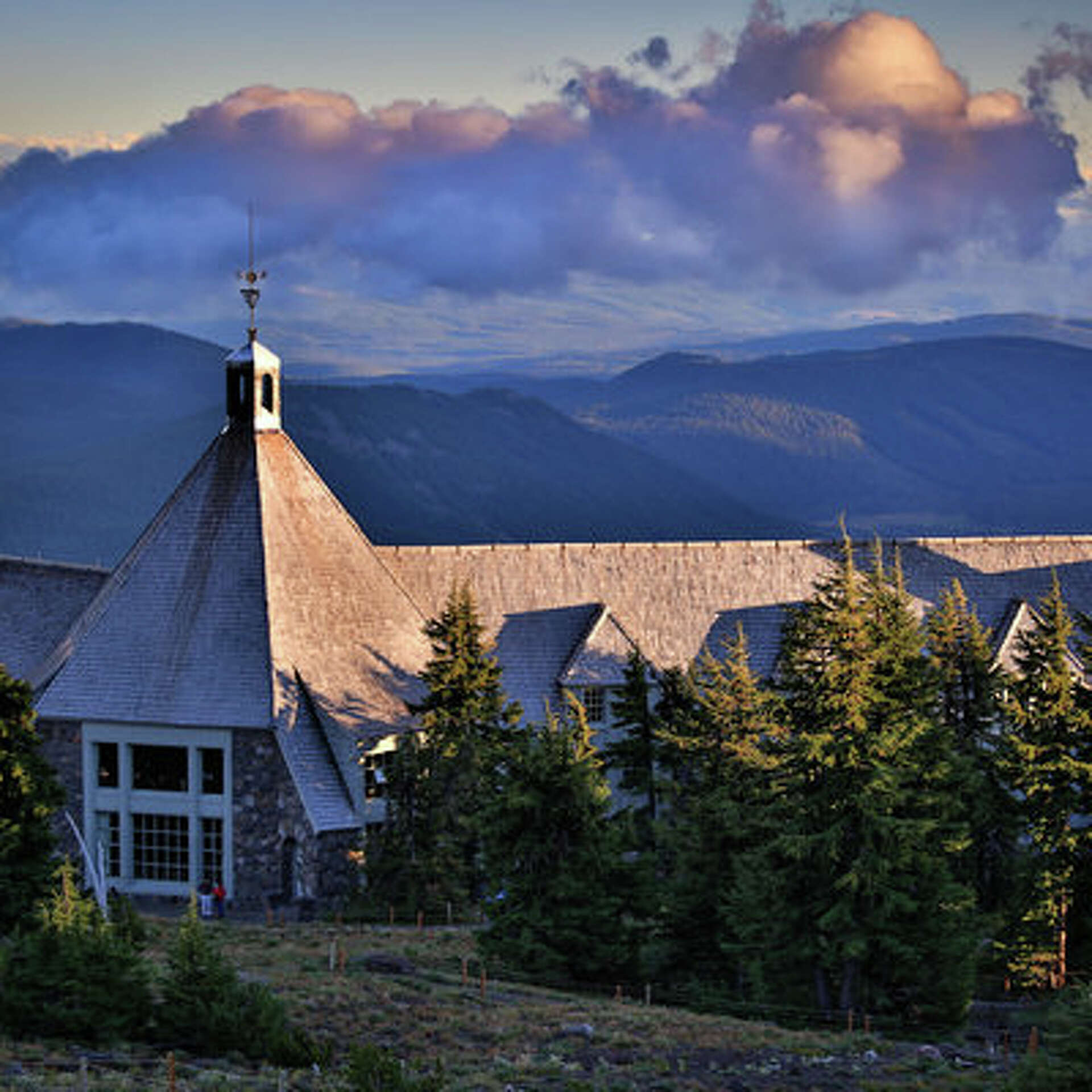 12 iconic movie landmarks you can visit IRL