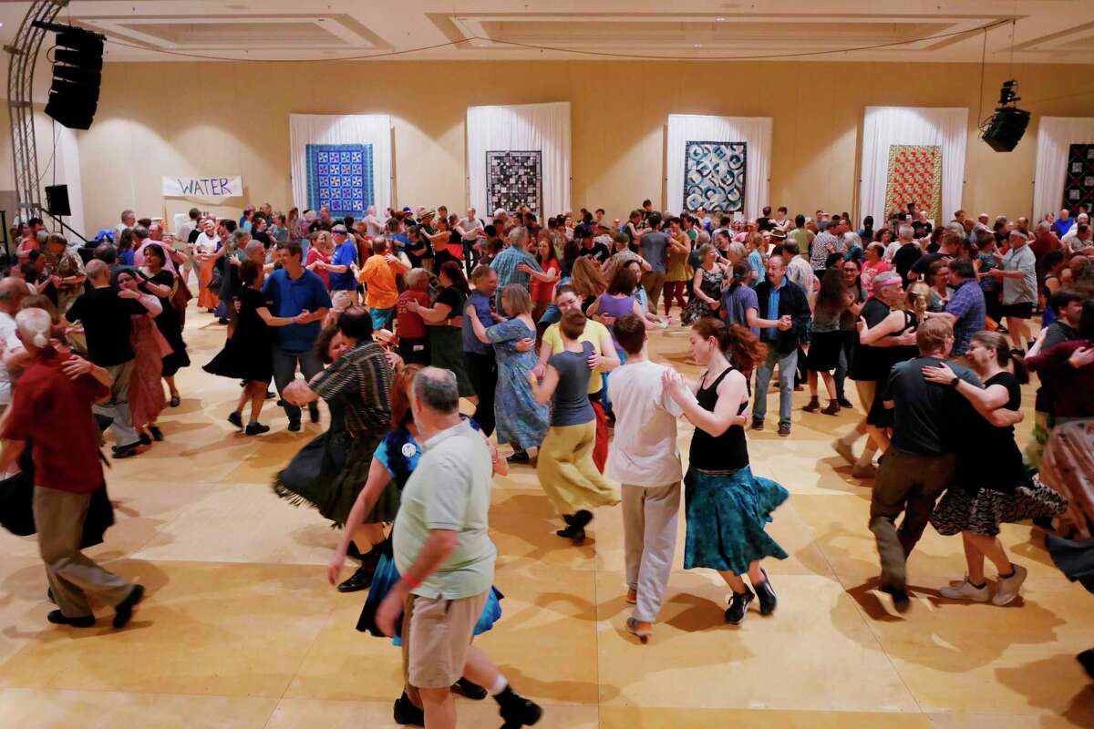 Dance Flurry perseveres though steps are solo