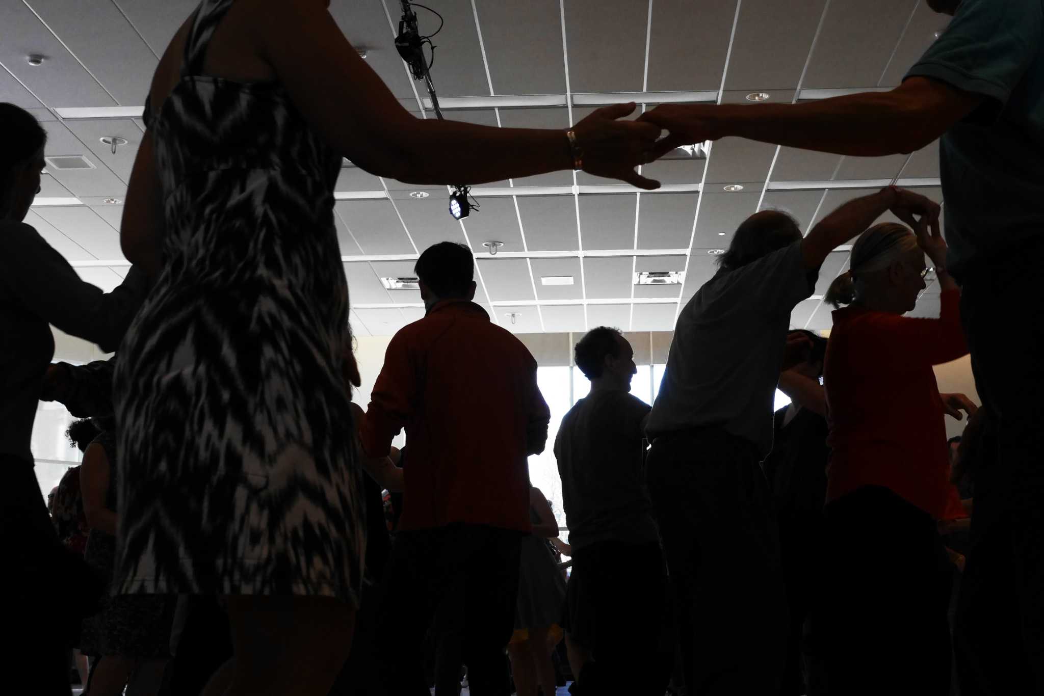 Dance Flurry perseveres though steps are solo