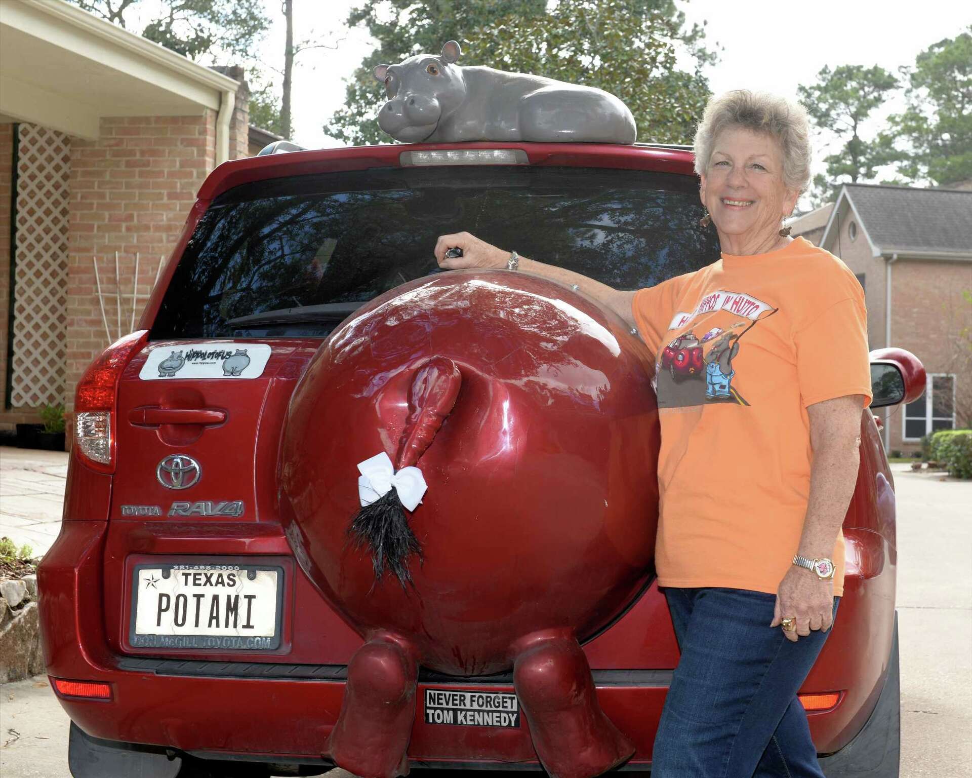 Houston's hippo-artcar lady has more than 2,000 hippos in her home