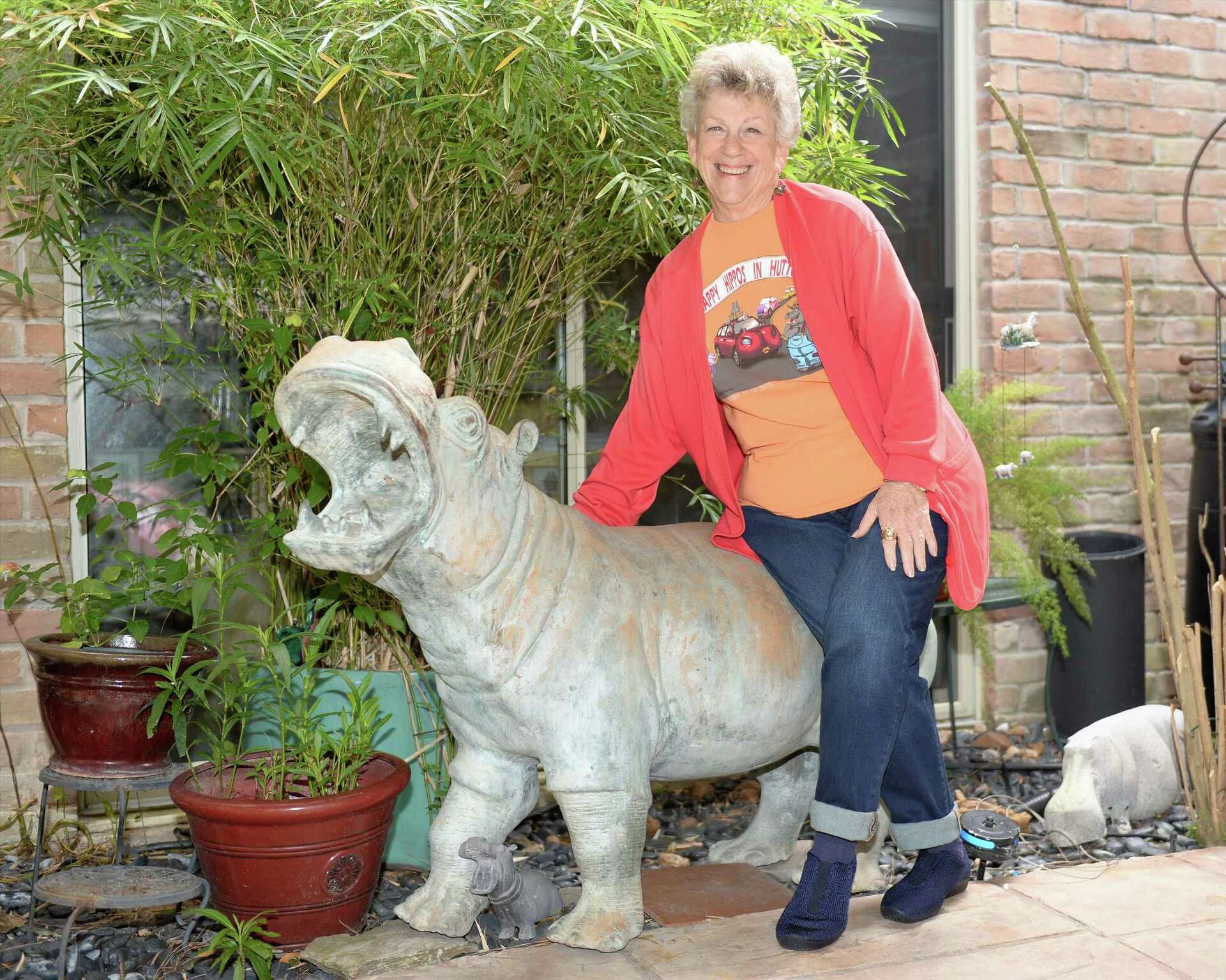 Houston's hippo-artcar lady has more than 2,000 hippos in her home