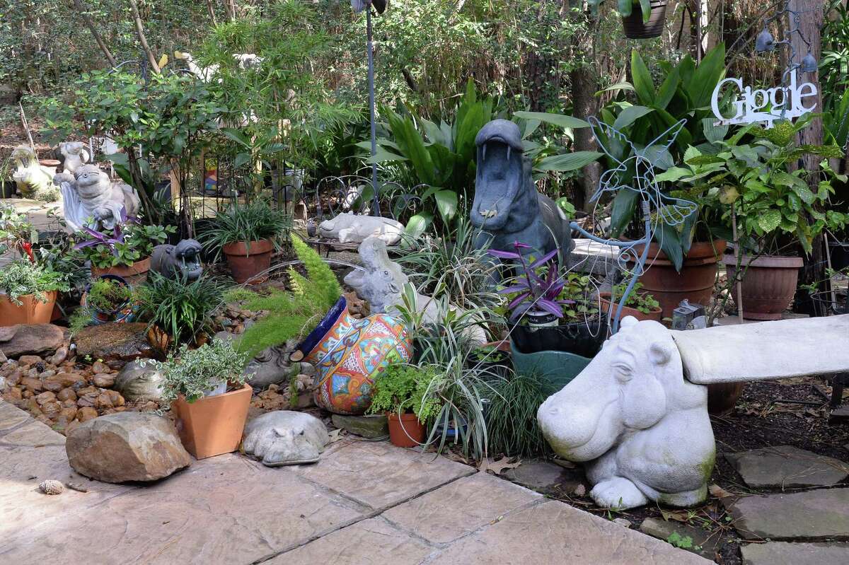 Houston's hippo-artcar lady has more than 2,000 hippos in her home