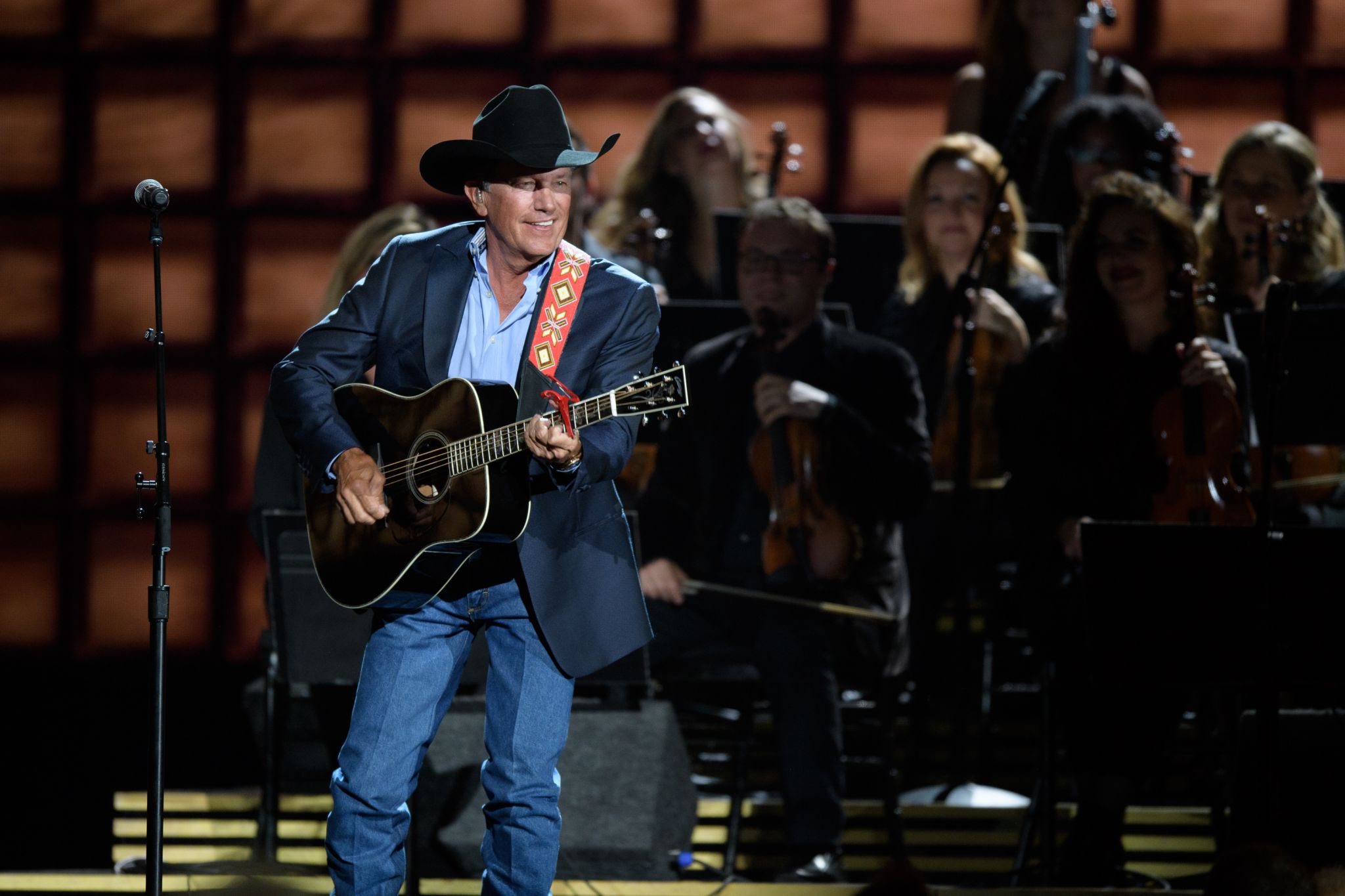 George Strait talks about 'Tennessee Whiskey,' the hit song that he ...