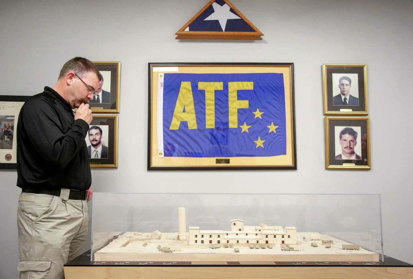 ATF agents share long-shrouded details about Branch Davidian raid