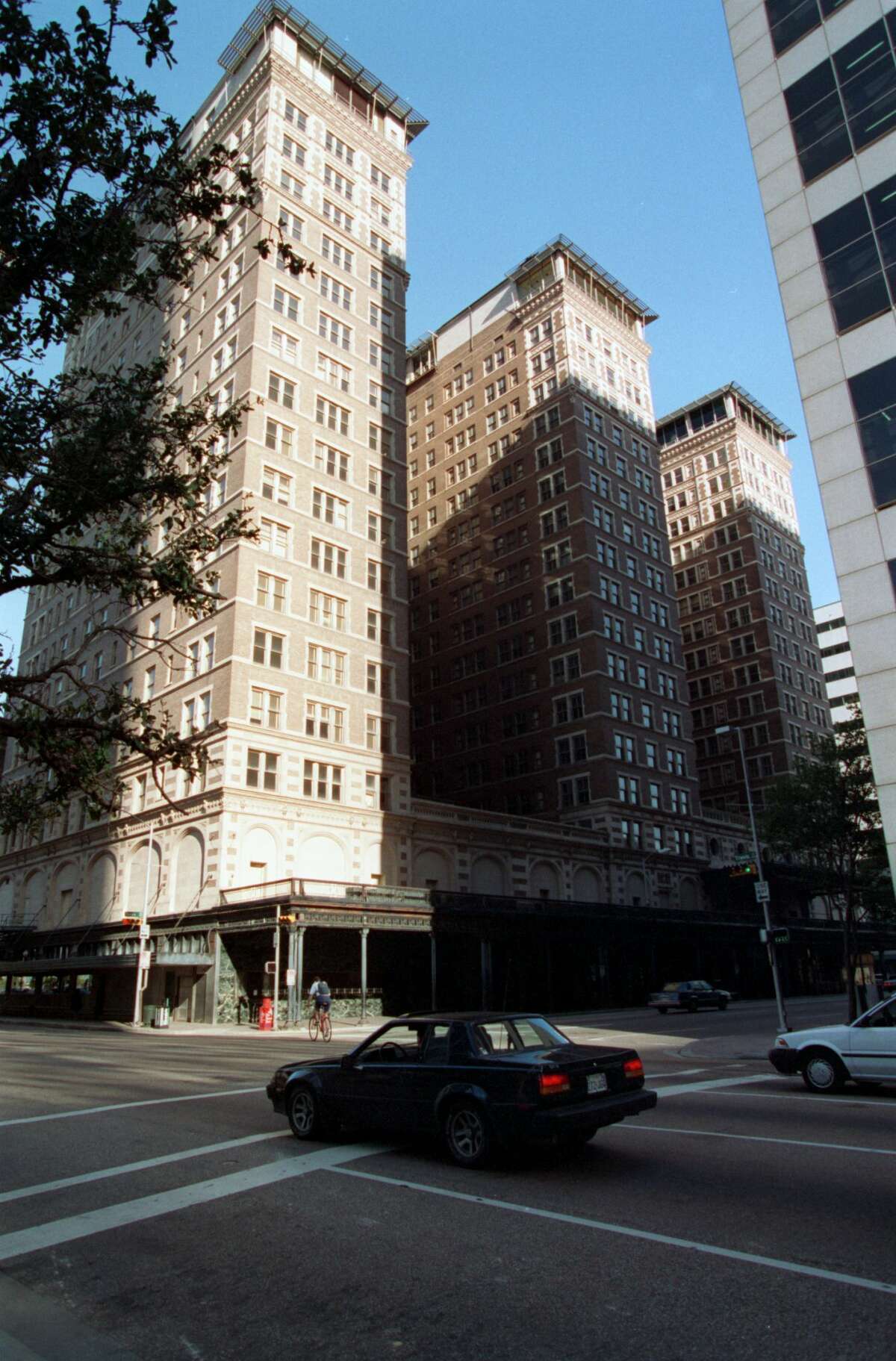 The history of Houston's Rice Hotel