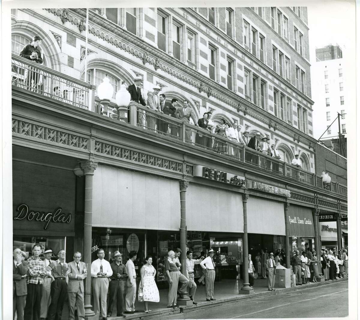The history of Houston's Rice Hotel