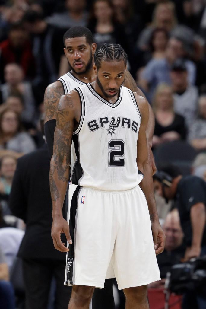 Surrounded by chaos, Spurs remain calm